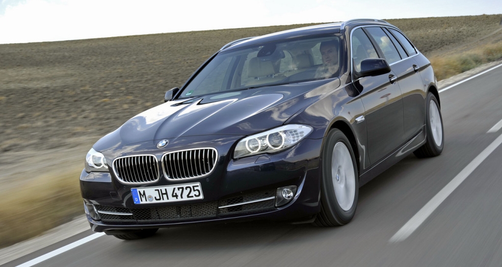 BMW 5 pro rok 2012 s novými motory | Automobil Revue