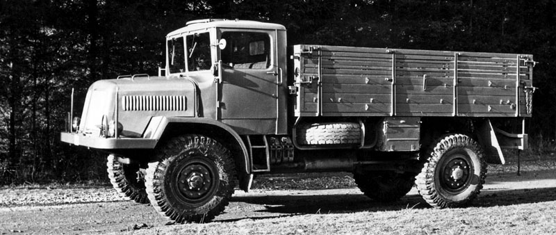 Tatra 128 (2) – Práce kvapná... | Automobil Revue