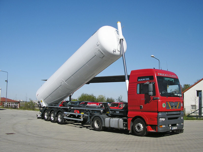 Cisternová vozidla – Cisterny od Hesti | Automobil Revue