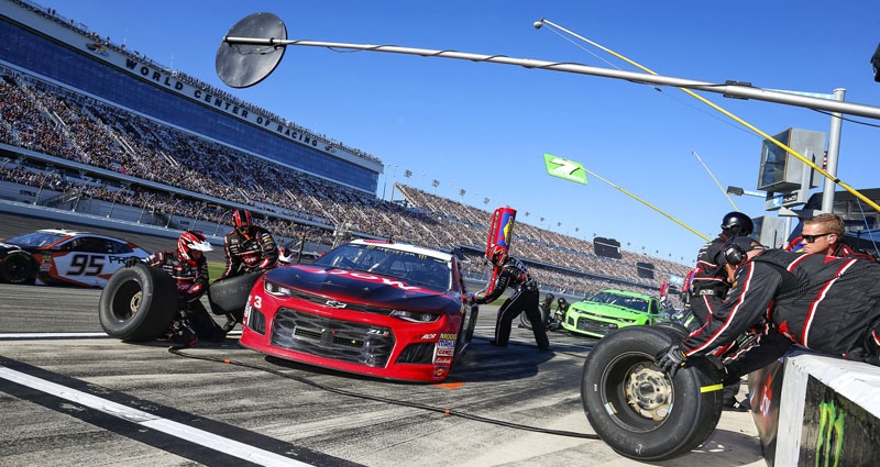 NASCAR RACING 1948 – 2018 – Největší seriál | Automobil Revue